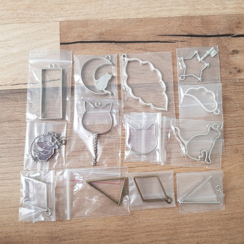 Box Bezels / Charms (env. 118) - Elycla in wonderland